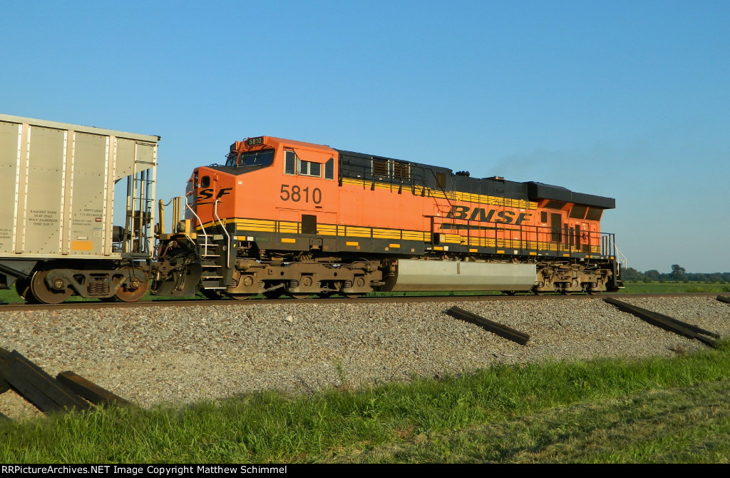 BNSF 5810 - DPU